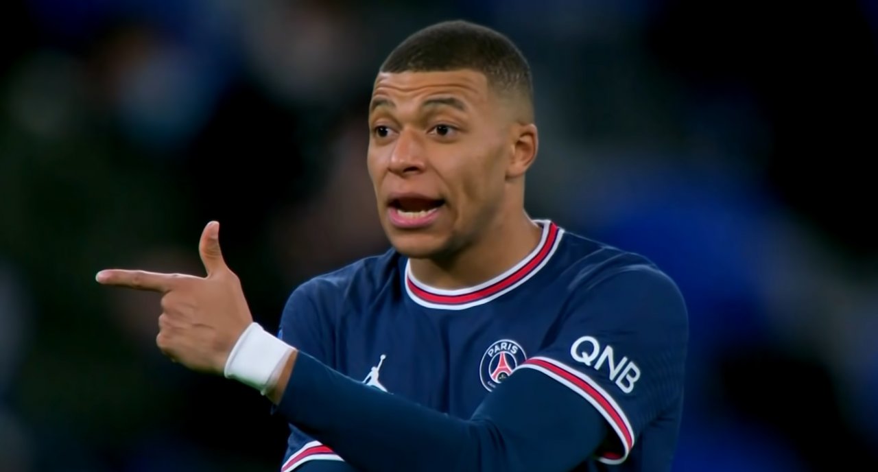 Kylian Mbappe przedłużył kontrakt z PSG z myślą, że zespół będzie grał ...
